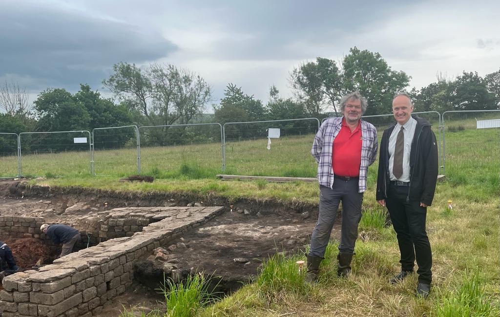 Penrith And The Border MP Visits Birdoswald Roman Fort Excavation – THE ...