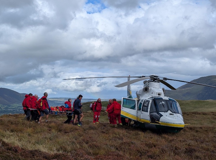 Great North Air Ambulance and Keswick Mountain Rescue respond to call ...